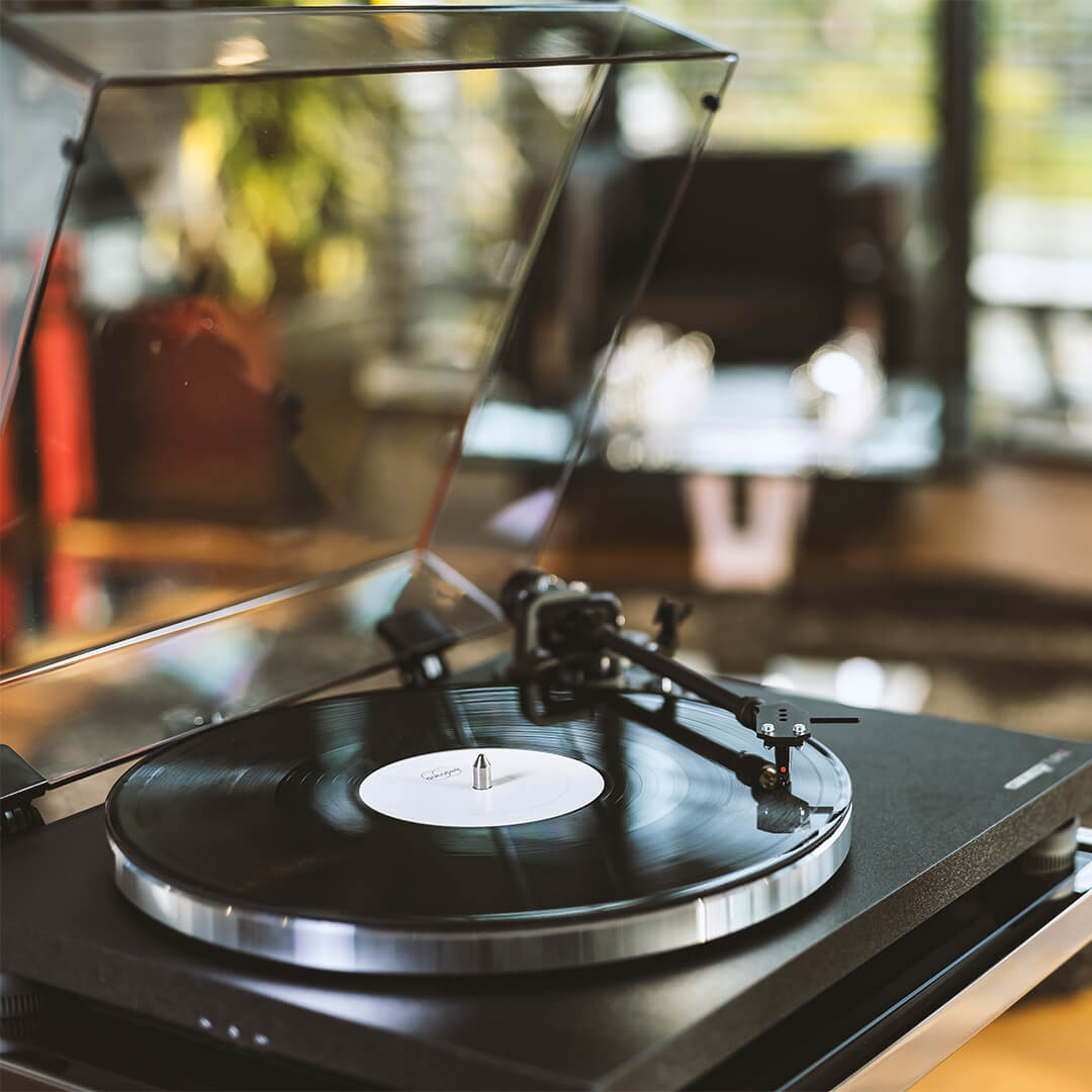 Henley Audio | TURN 2 Turntables | Reloop TURN 2 Turntable