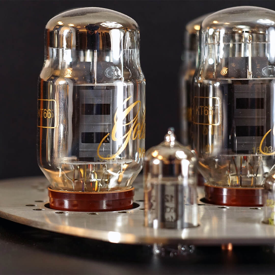 Henley Audio | A100 Titan Amplifiers | Synthesis A100 Titan Amplifier
